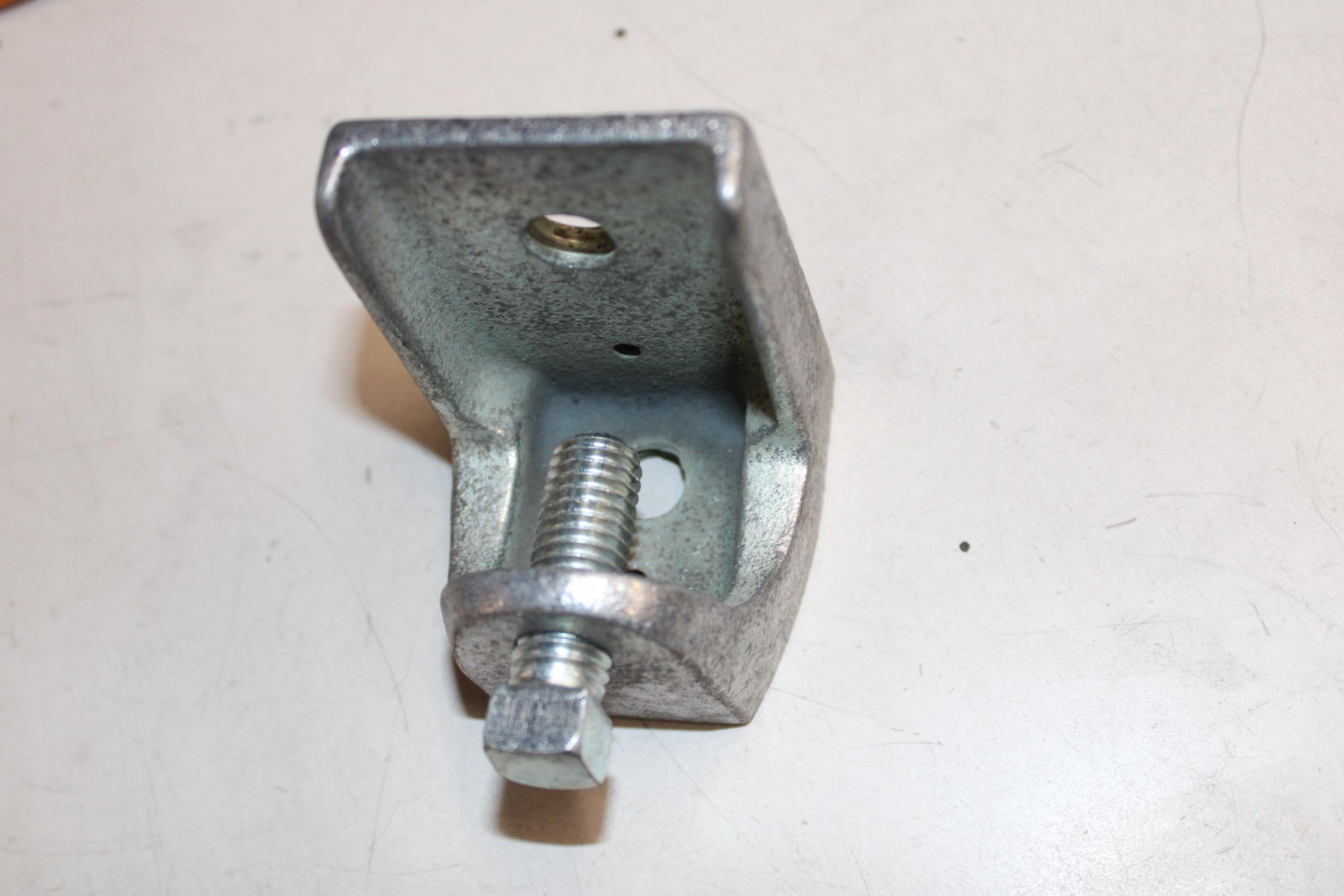 506 Midland Ross Conduit Clips/Clamps/Hangers-AR-506